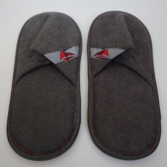 Delta | Shoes | Delta One Slippers | Poshmark